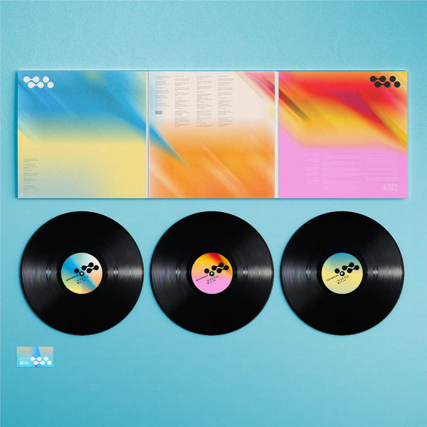 Design Epic Vinyl! Triple Disc Gatefold Mockup PSD – Notional Art
